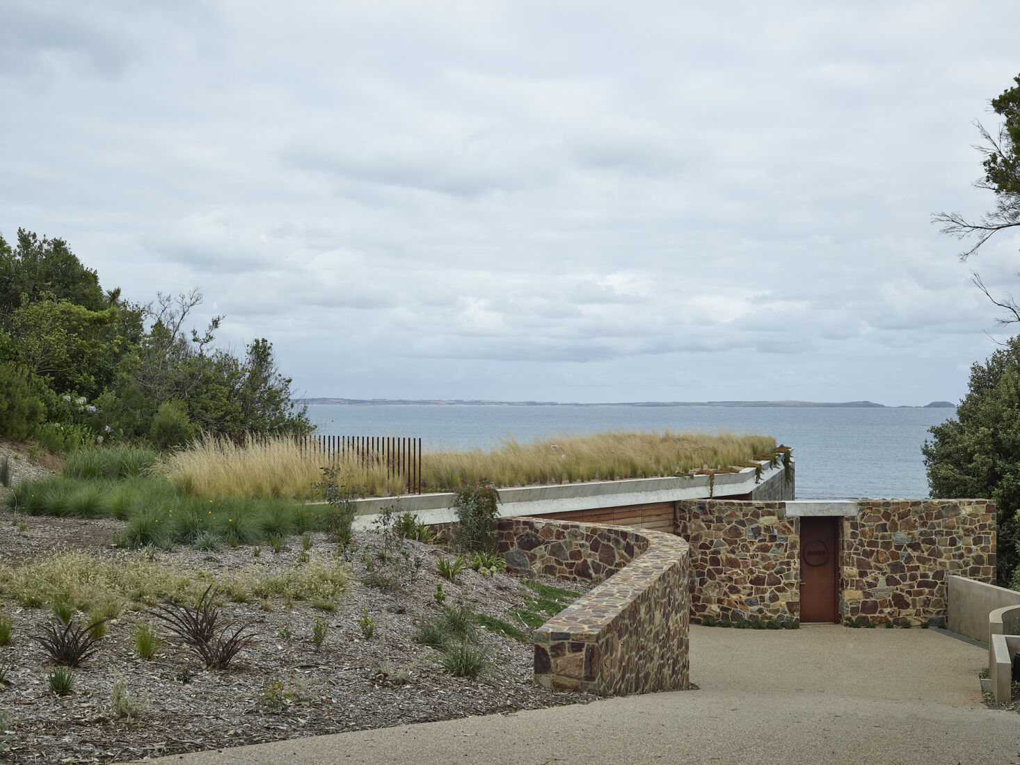 Prospect & Refuge: A Spectacular Coastal Home Both Wild and Cozy ...