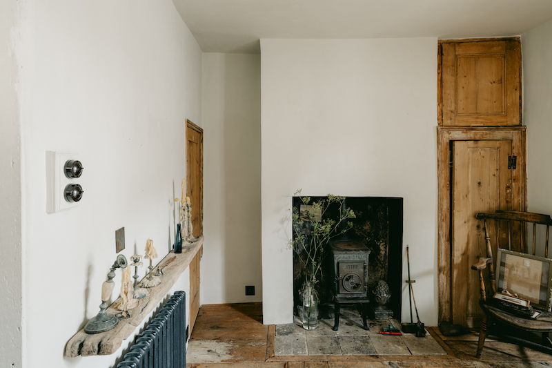 A Regency Cottage in London, Transformed by Two Creatives - Remodelista