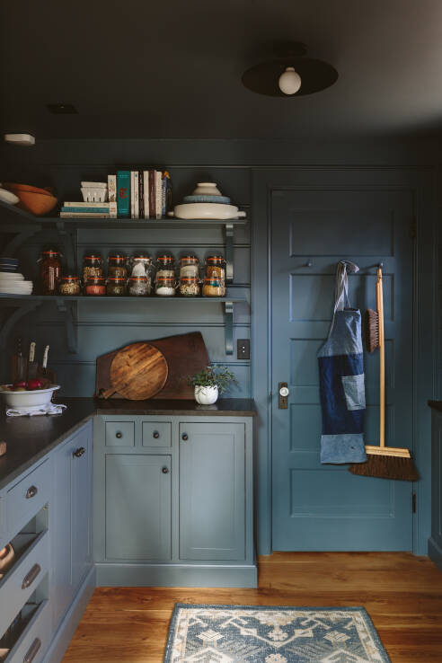 Pantry of the Week: A Dark & Dreamy Larder for Designer Emily Henderson ...