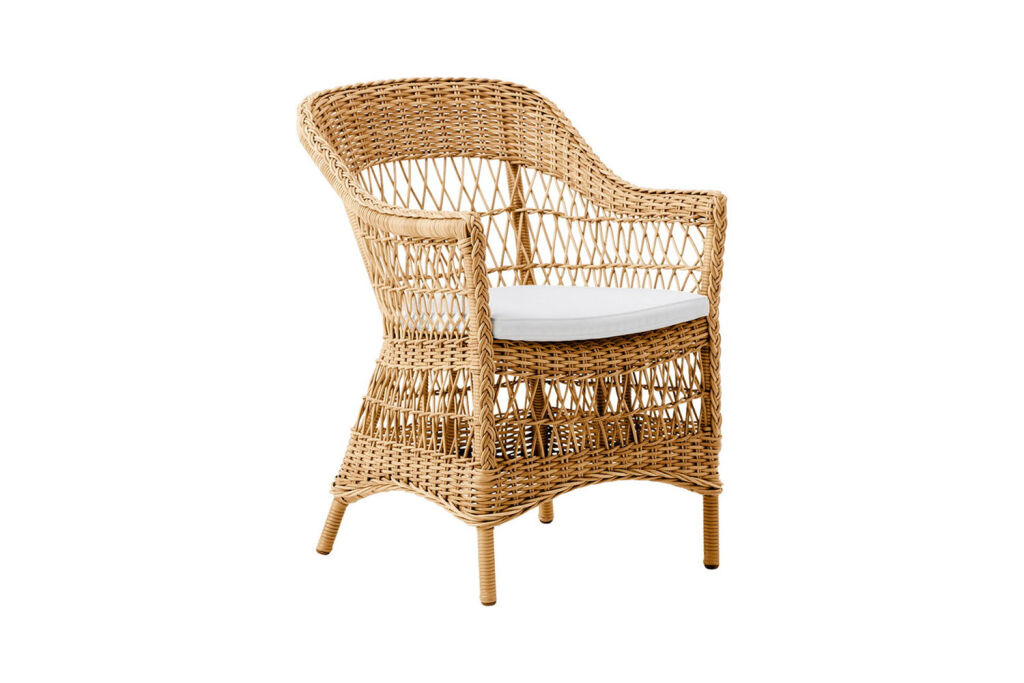 Steal This Look: A Pop-Up Guest Room, Camping Edition - Remodelista