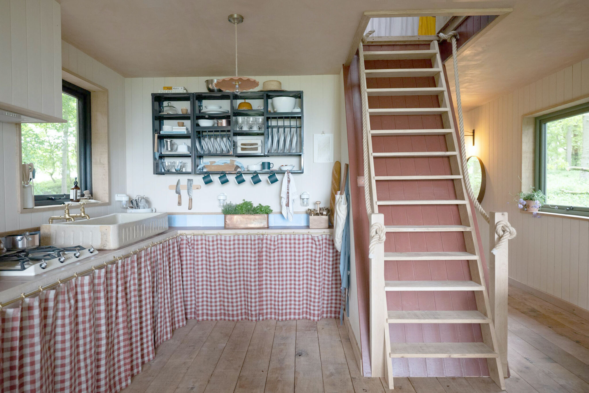 Steal This Look: A Fairytale Summerhouse Kitchen in England - Remodelista
