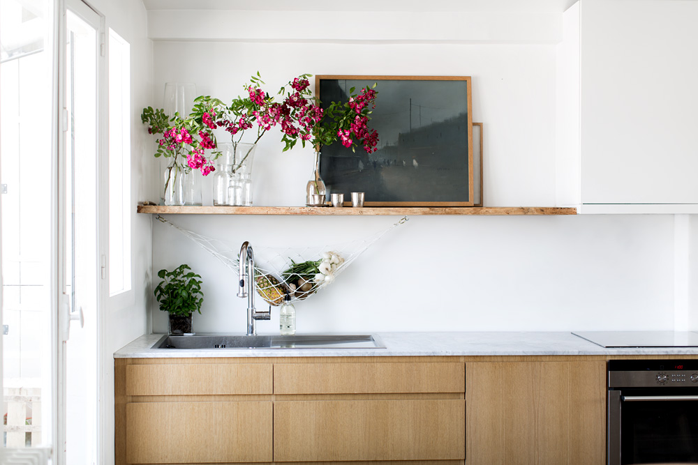 Tour a Beautifully Simple Kitchen in Montmartre, Paris