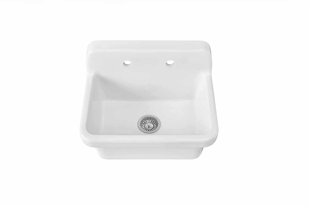 Remodelista Reconnaissance: A Wall-Mounted Sink in a Kitchen Upstate ...