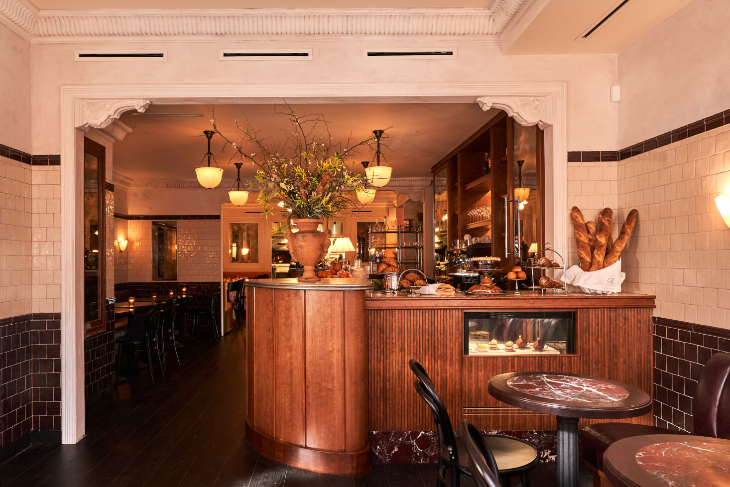 Remodelista Reconnaissance: The Double Tablecloths at Raf's NYC - Remodelista