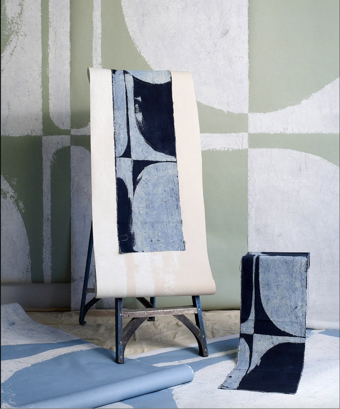 Summer Backdrop: Wall Coverings from Hand-Painted (and -Drawn and ...