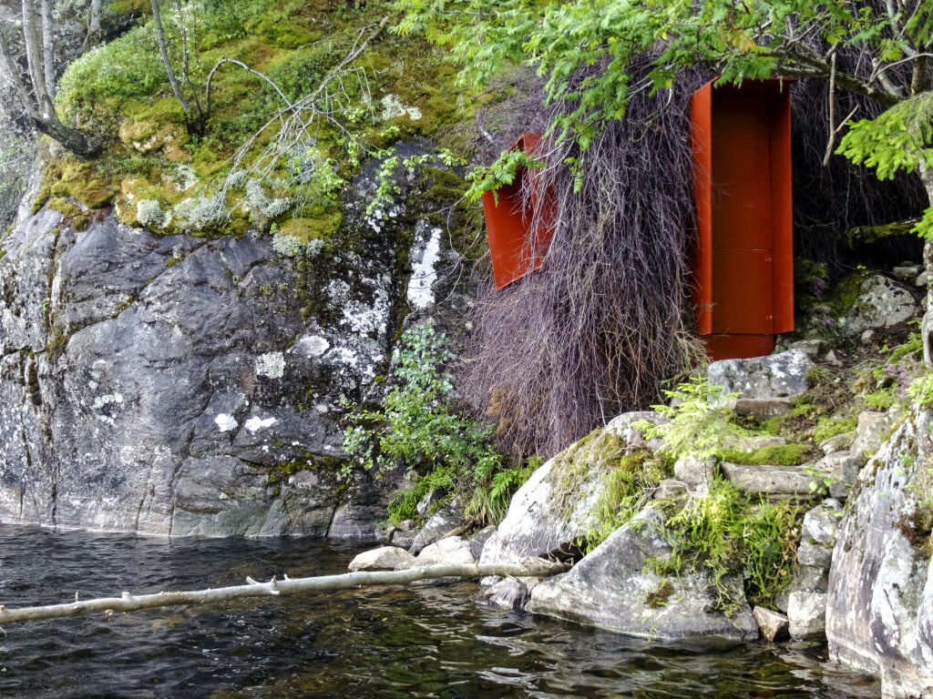 The Hideout: An Architect-Designed Off-Grid Lakeside Hut in Southern Norway