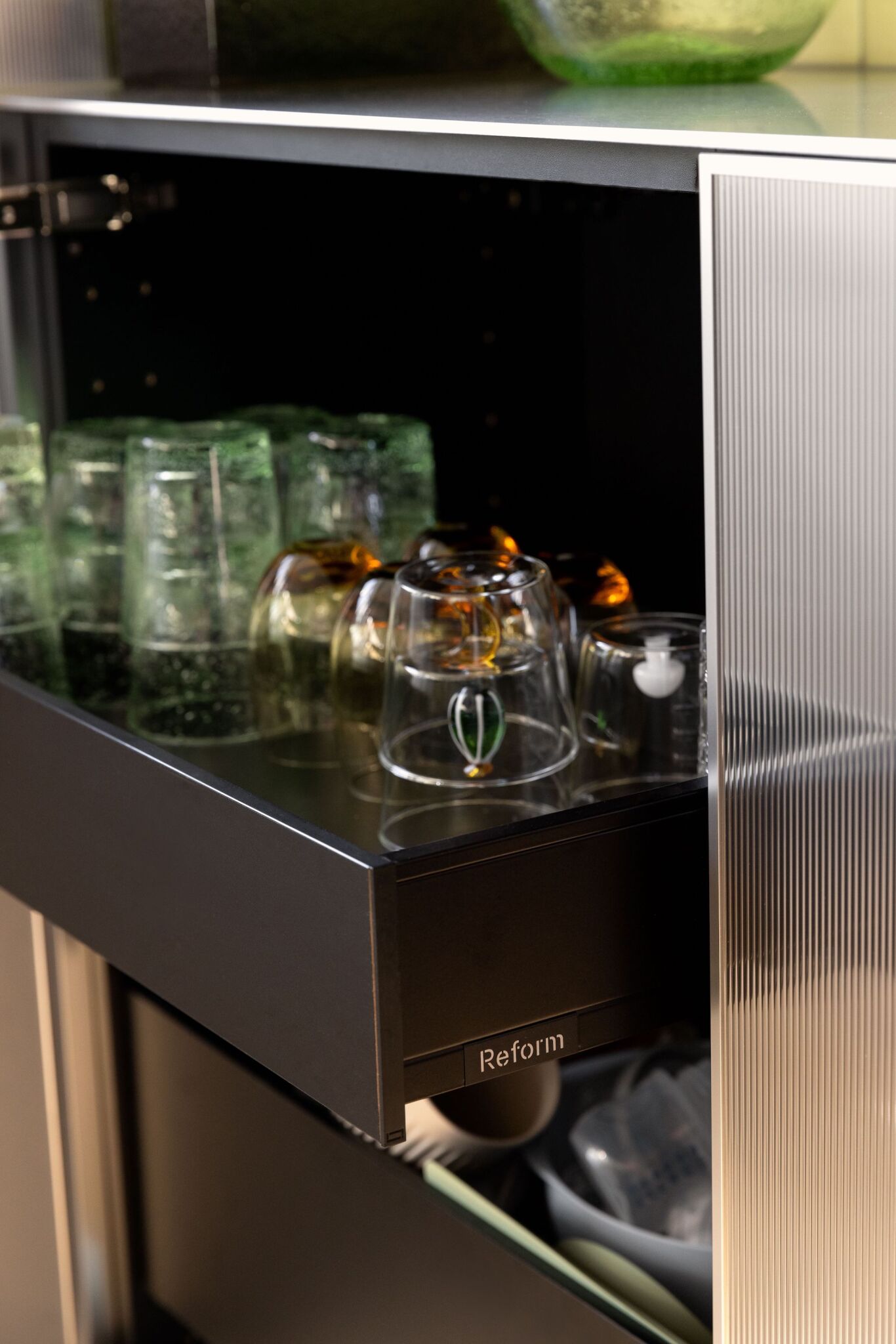 Kitchen of the Week: Everything Is Illuminated in a Light-Flooded ...