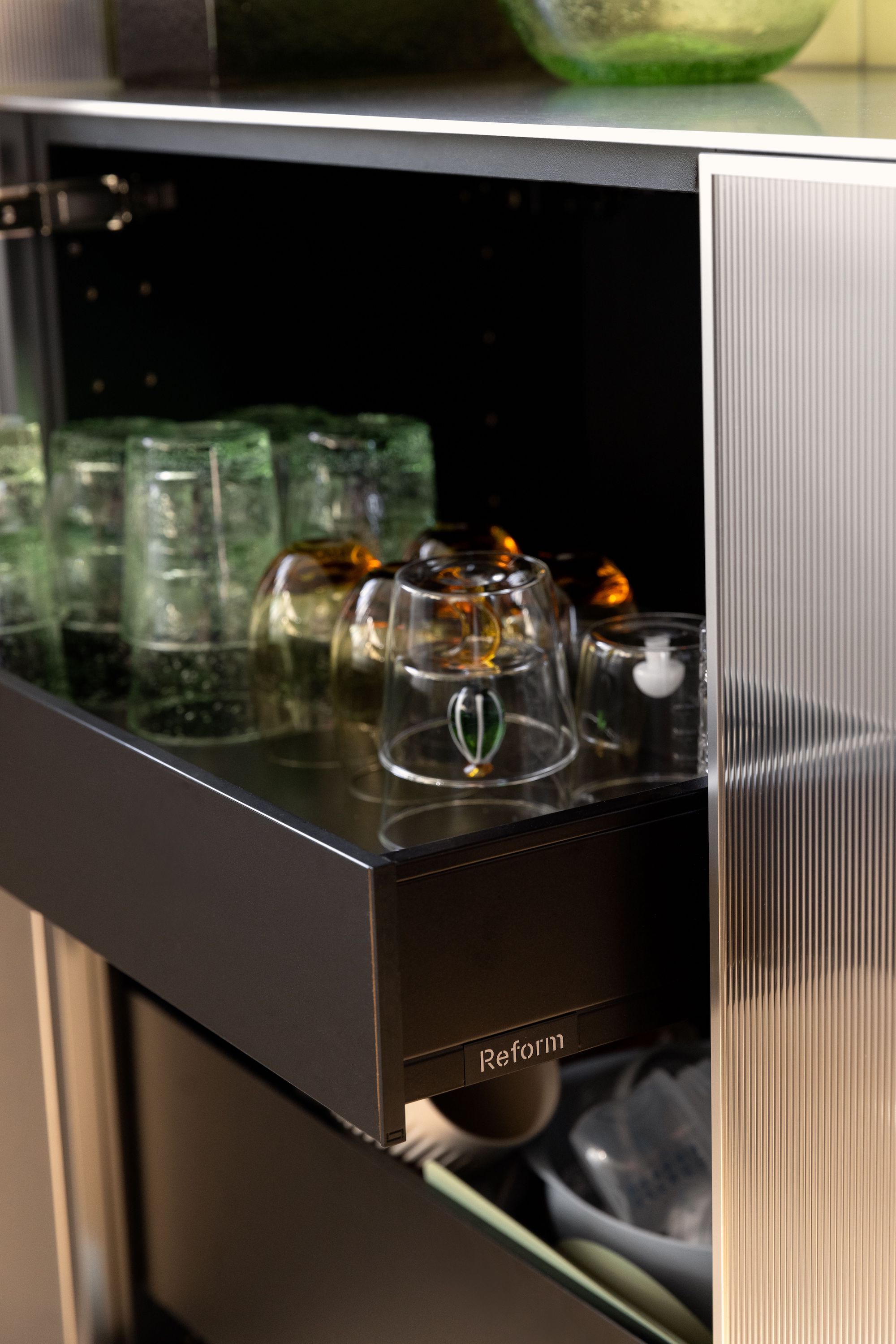 Kitchen of the Week: Everything Is Illuminated in a Light-Flooded ...