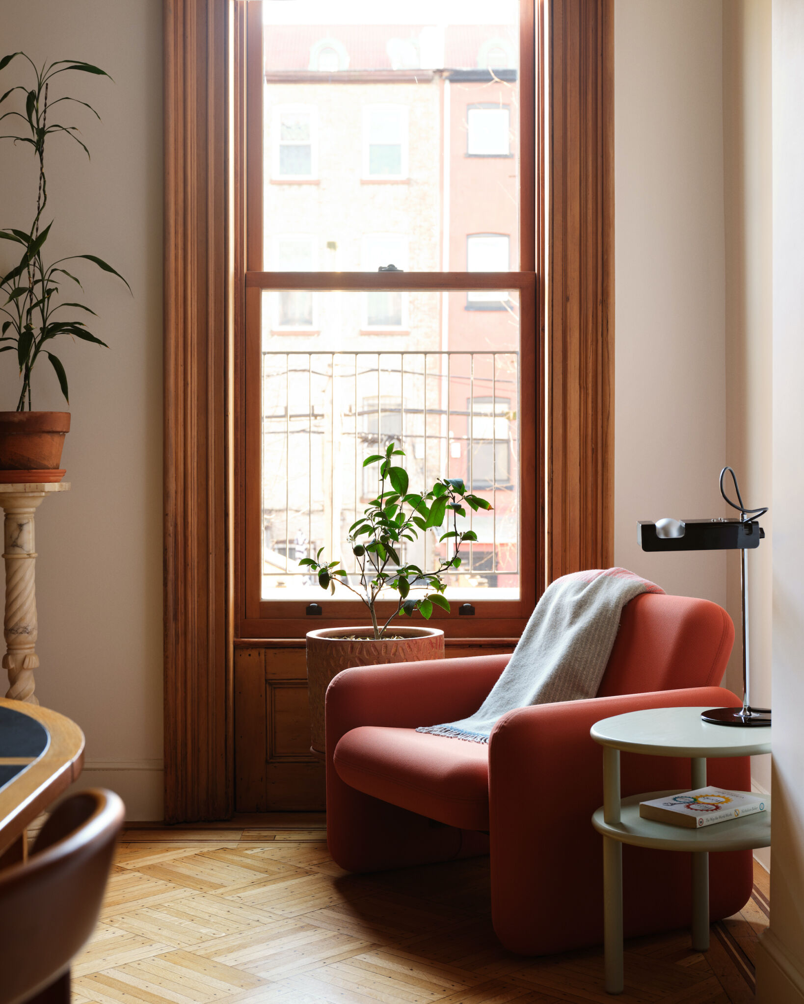 Modern Parlor Floor Dining Room in a Bed Stuy Townhouse in Brooklyn ...