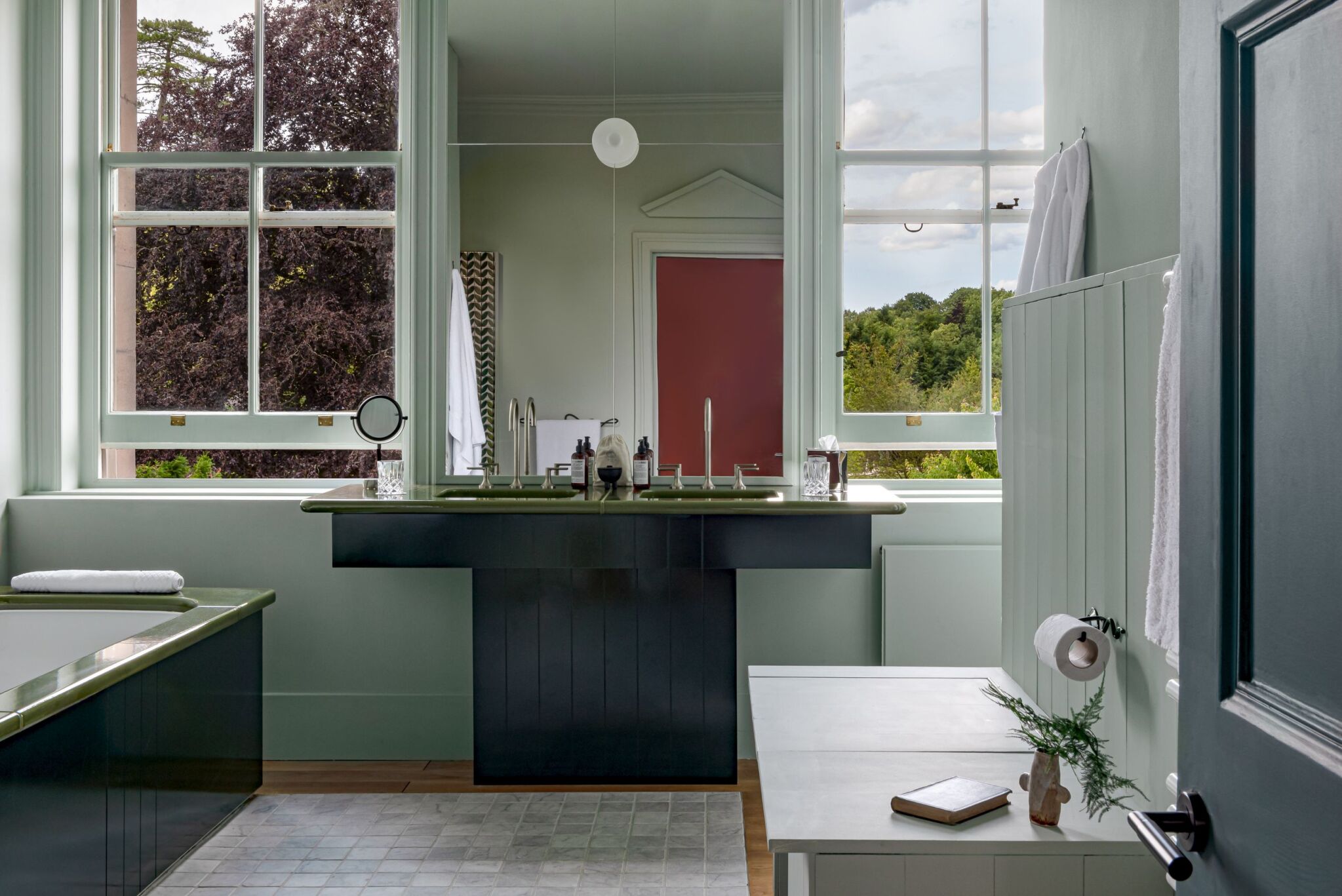 Steal This Look: A Bath in Green Lava Stone in the Cotswolds - Remodelista