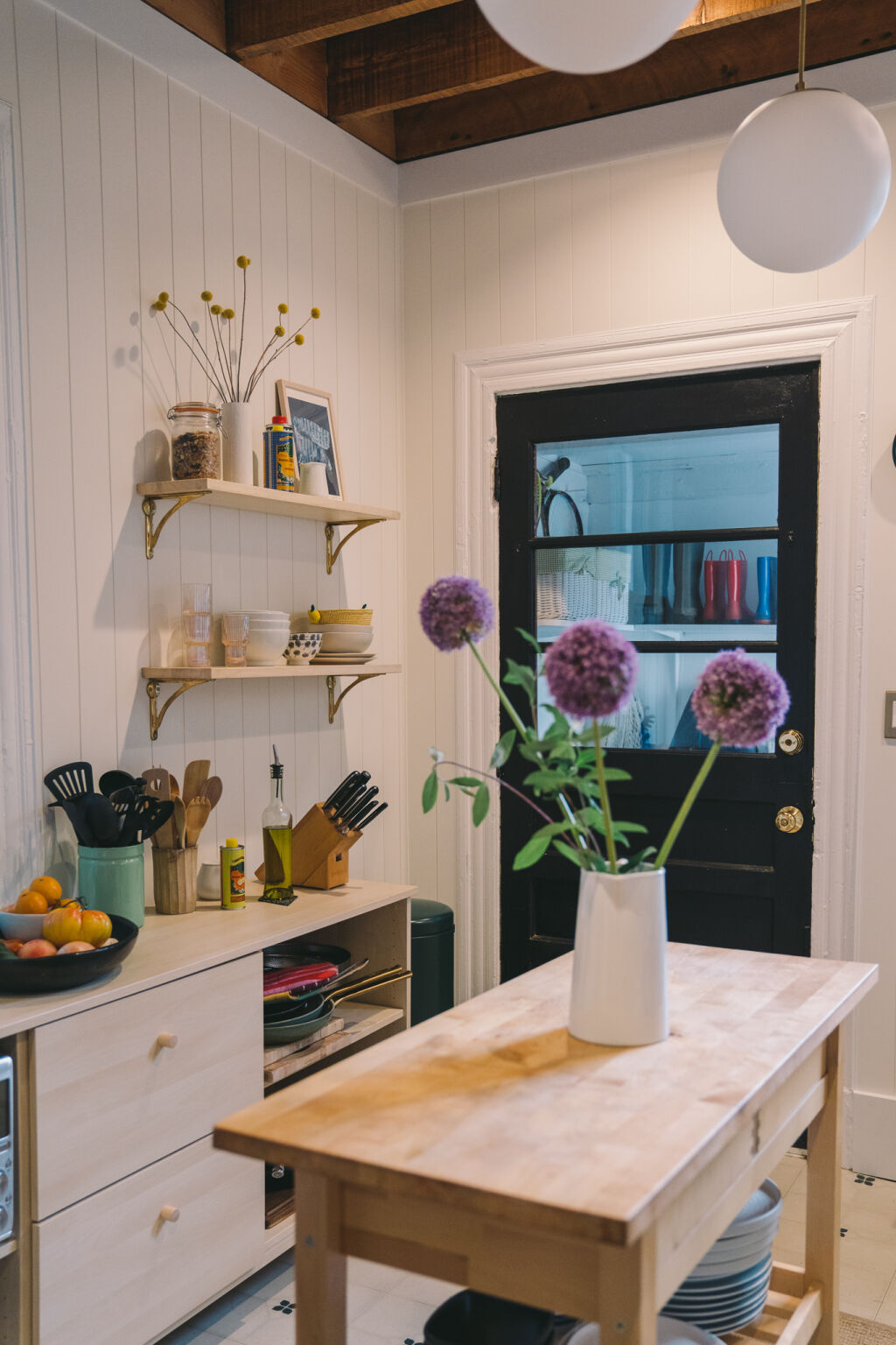 An Artful Budget Kitchen Remodel—Using Existing Cabinets—in Three Stages