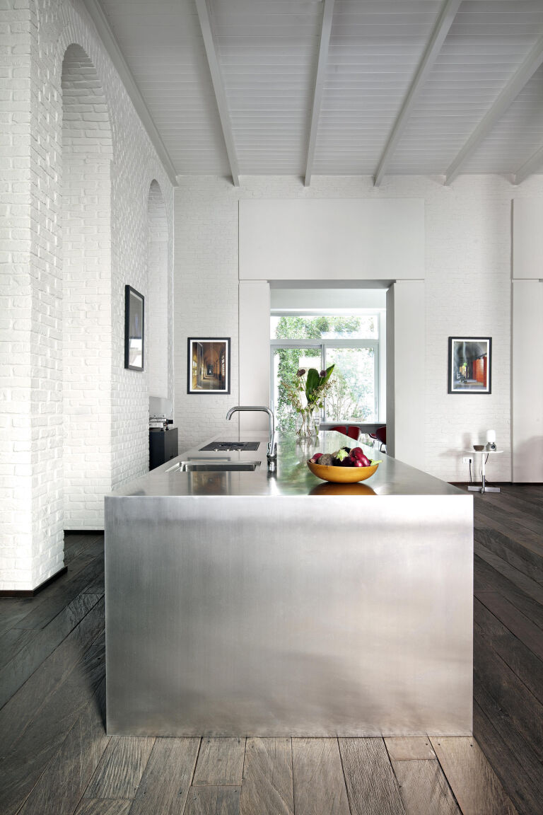 Kitchen(s) of the Week: 12 Cook Spaces in Stylish Stainless Steel ...