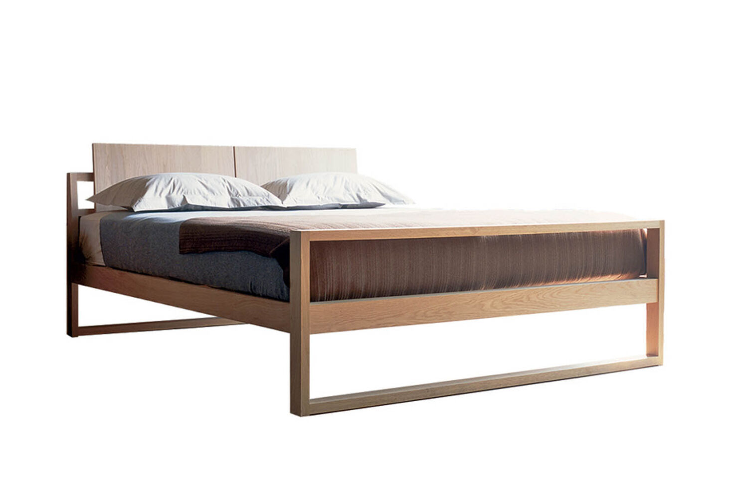 Best Wood Platform Bed Frames: 10 Easy Pieces