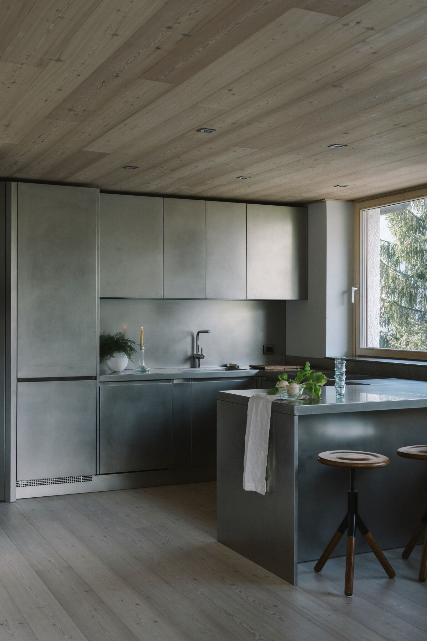 Kitchen of the Week: An Alpine Kitchen Where Stainless Steel Is "The ...