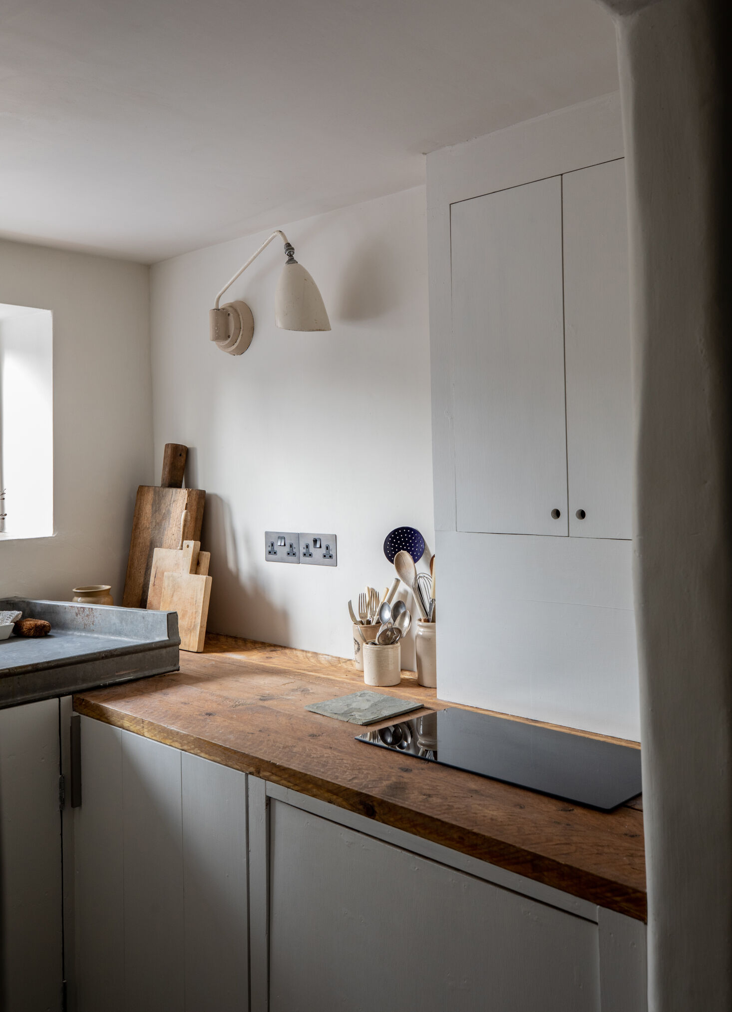 Kitchen of the Week: A Tiny Reclaimed Kitchen, Designed in a Wink ...