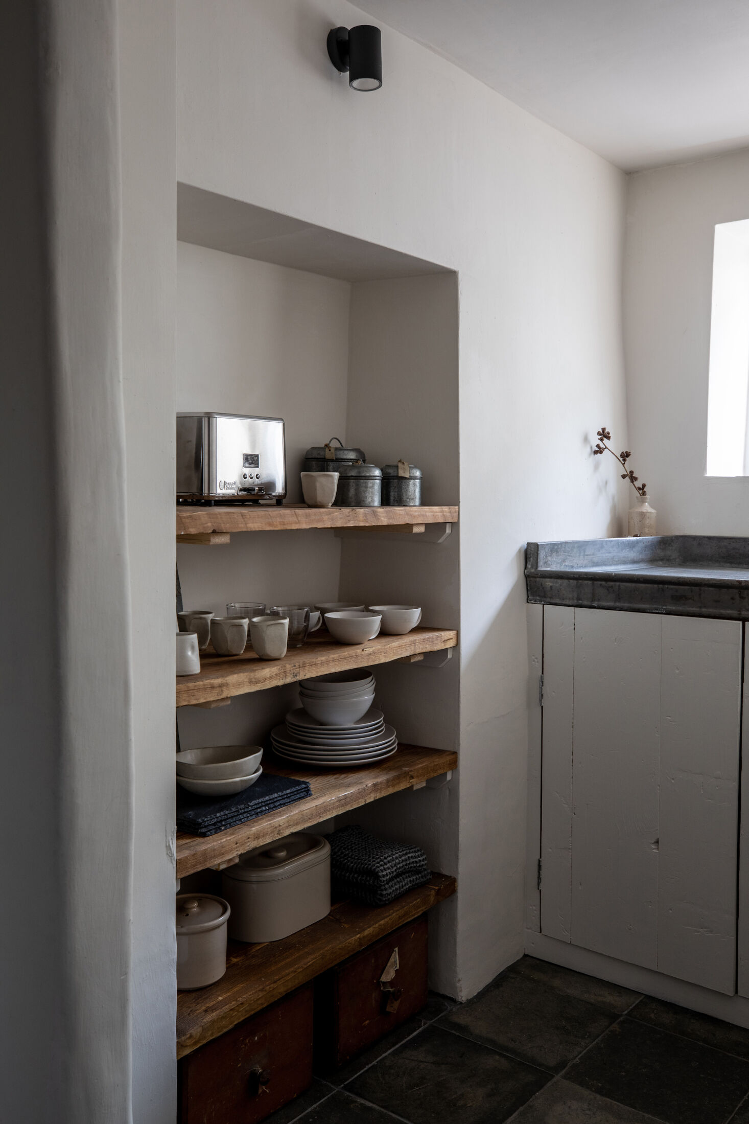 Kitchen of the Week: A Tiny Reclaimed Kitchen, Designed in a Wink ...