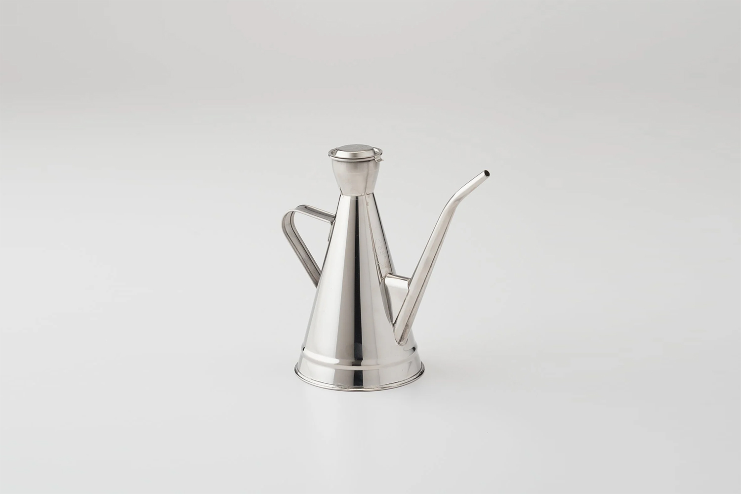 10 Easy Pieces: Metal Olive Oil Cruets - Remodelista