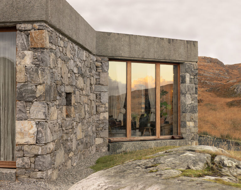 Izat Arundell's Modernist Stone Cottage in Scotland's Outer Hebrides