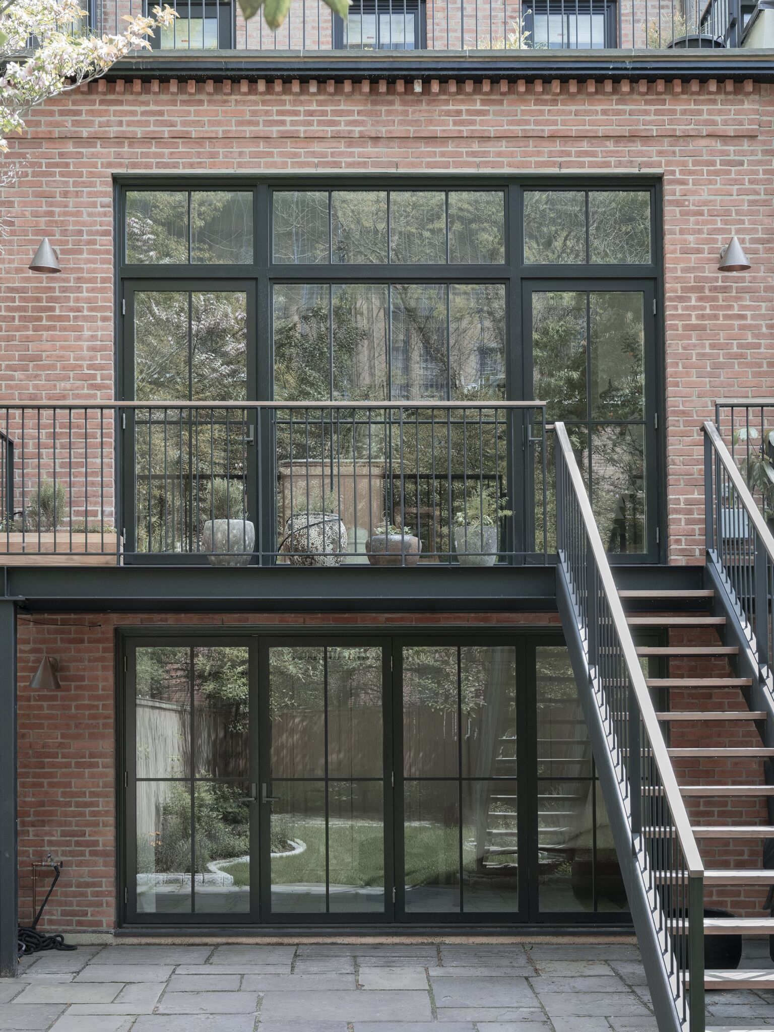 Adrienne Totoro's Brooklyn Brownstone Artfully Updated by Bangia Agostinho