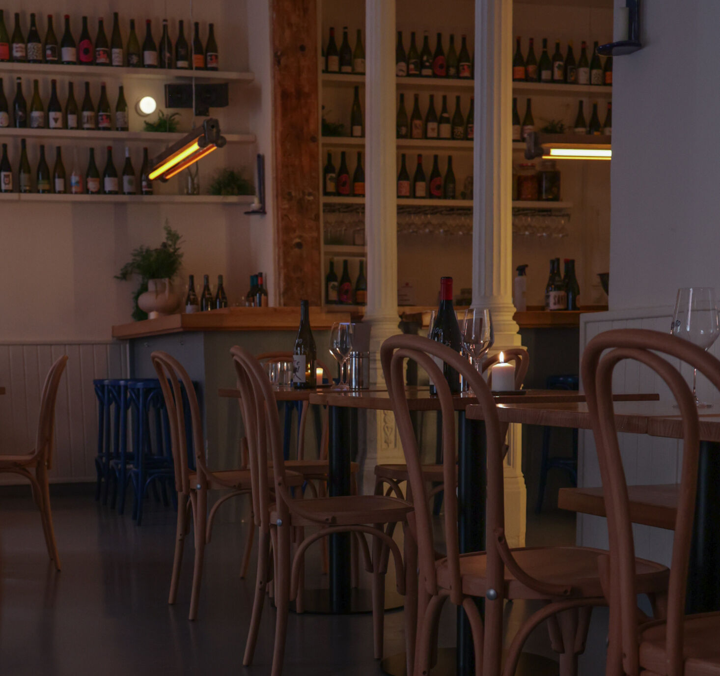 Cool Blue: Inside Corchito, a Tiny Wine Bar in Madrid - Remodelista