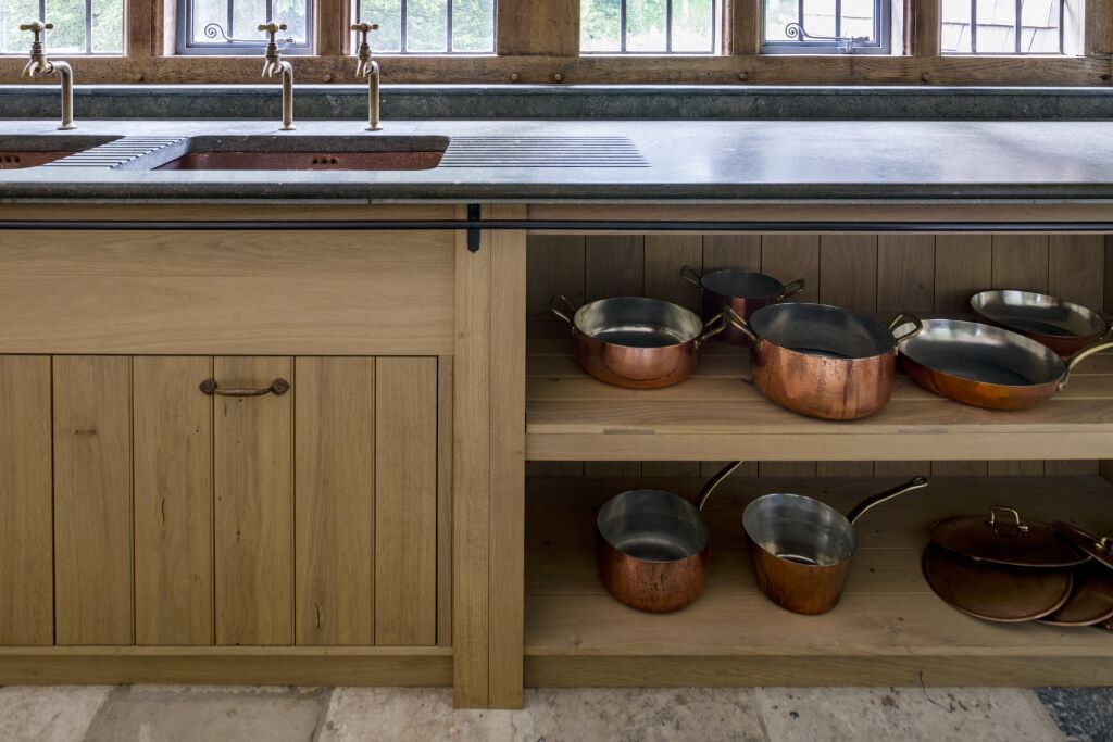 Inglis Hall Creates a New Century-Old-Looking Kitchen for a Grand ...
