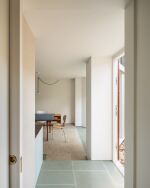 Inside a Colorful-Yet-Restrained Family Home That Doubles As an Art Gallery