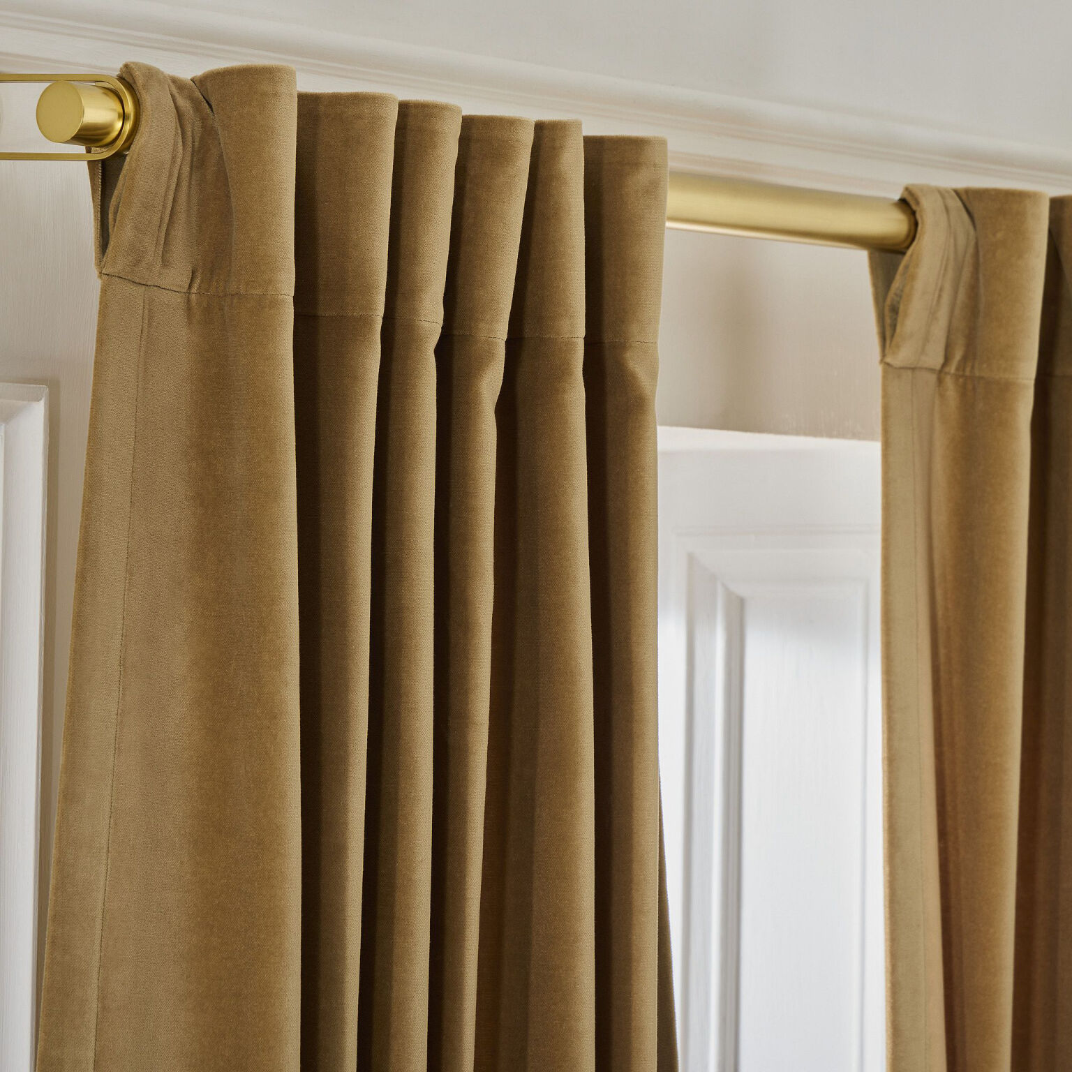 Best Cotton Velvet Curtains for Room Darkening: 10 Easy Pieces