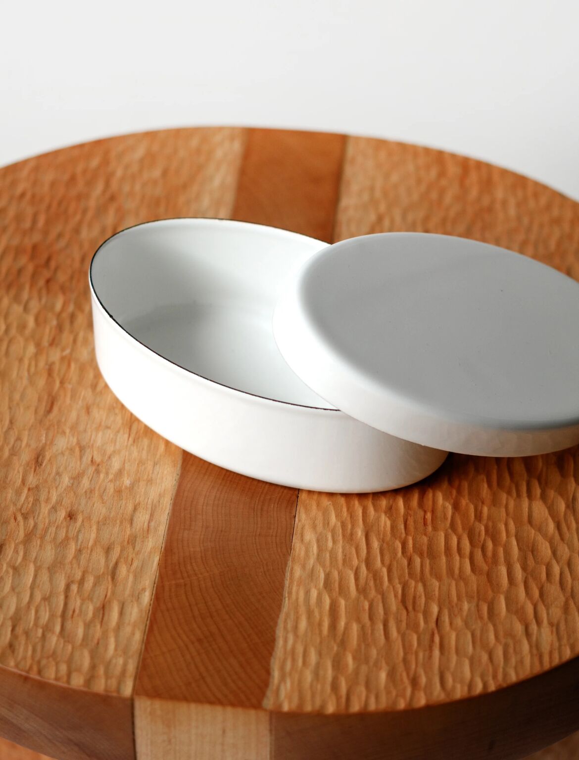 Currently Coveting: Enamel Bento Boxes for Bits and Bobs - Remodelista