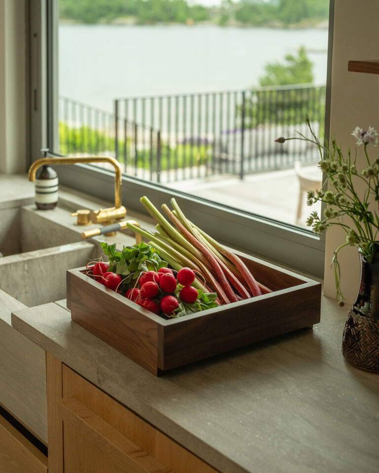 Kitchen of the Week: Fieldstone and Oak on an Island in Ontario ...