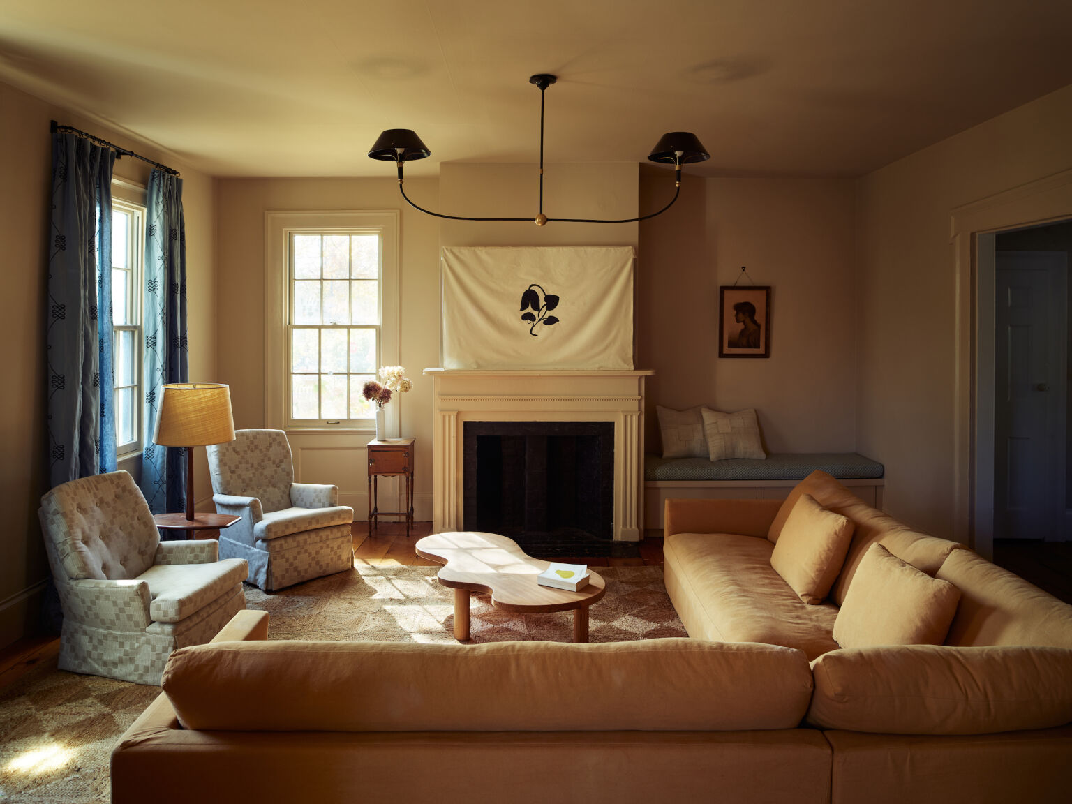 Design Detail: A Poetic "Shroud" to Hide the TV - Remodelista