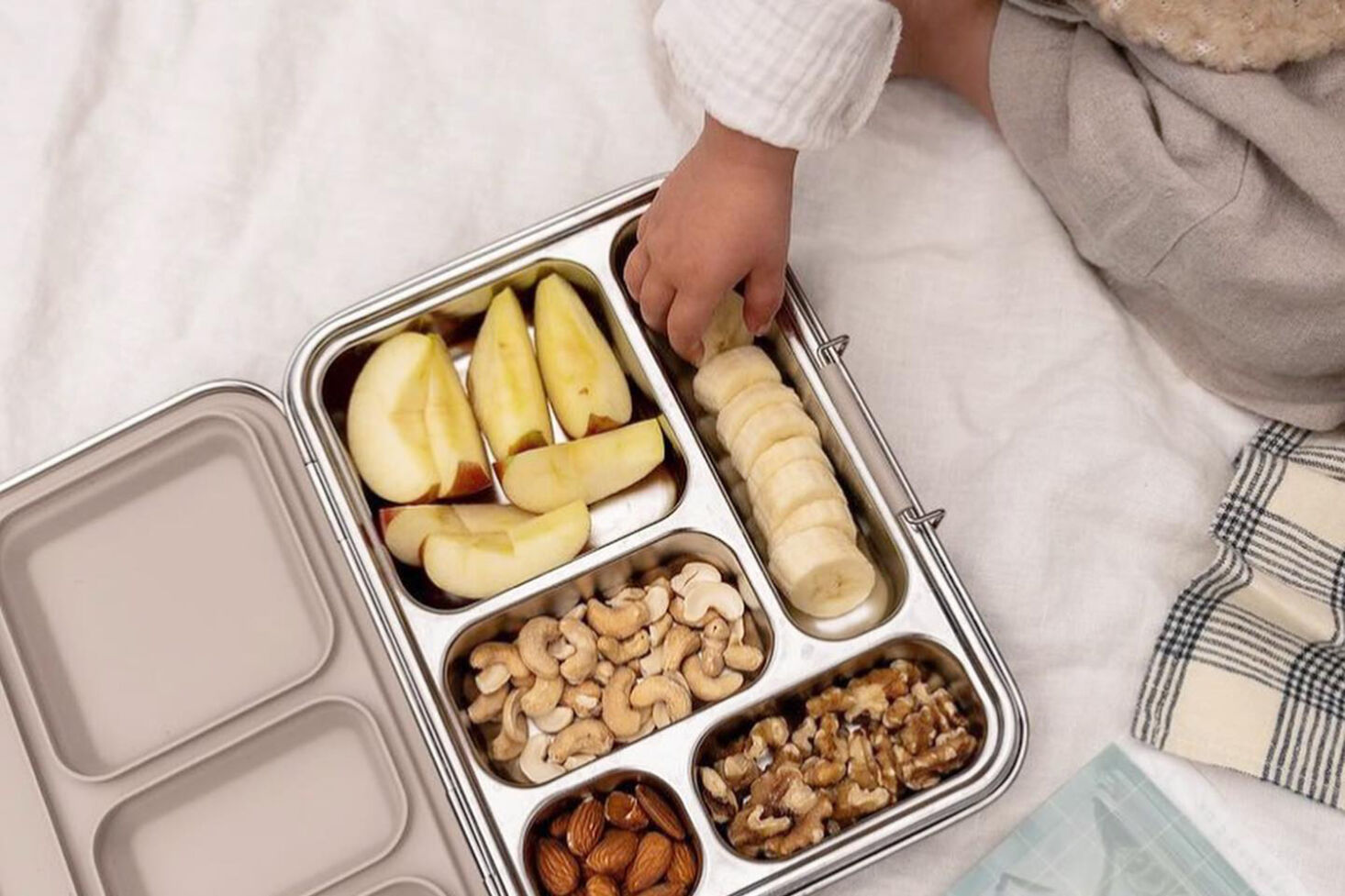 Plastic-Free Kitchen: 10 Kitchen Swaps for a Healthier Home